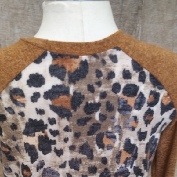 entro | Sweaters | Animal Print Knit | Poshmark